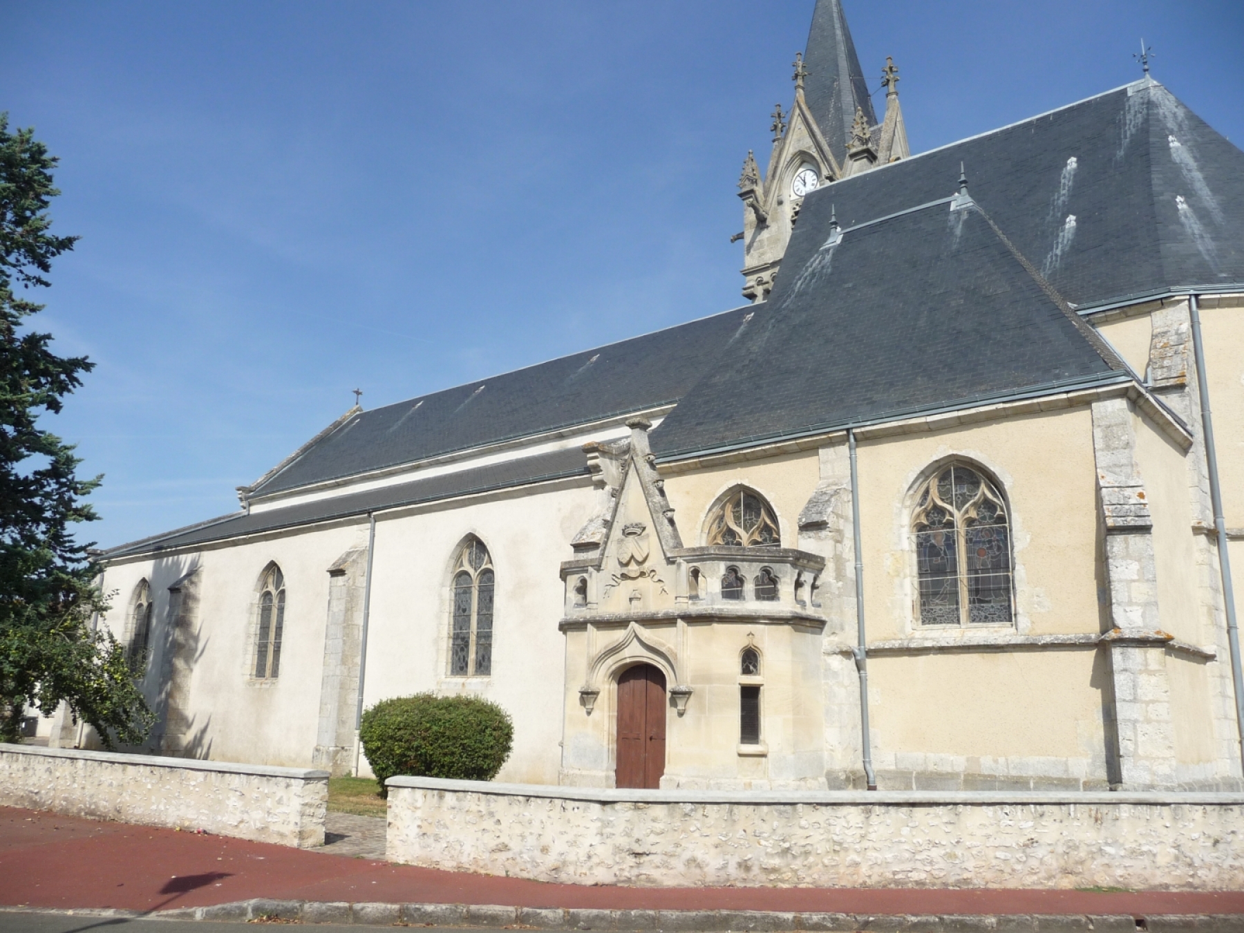 Histoire d'Auneau-Bleury-Saint-Symphorien (28700)